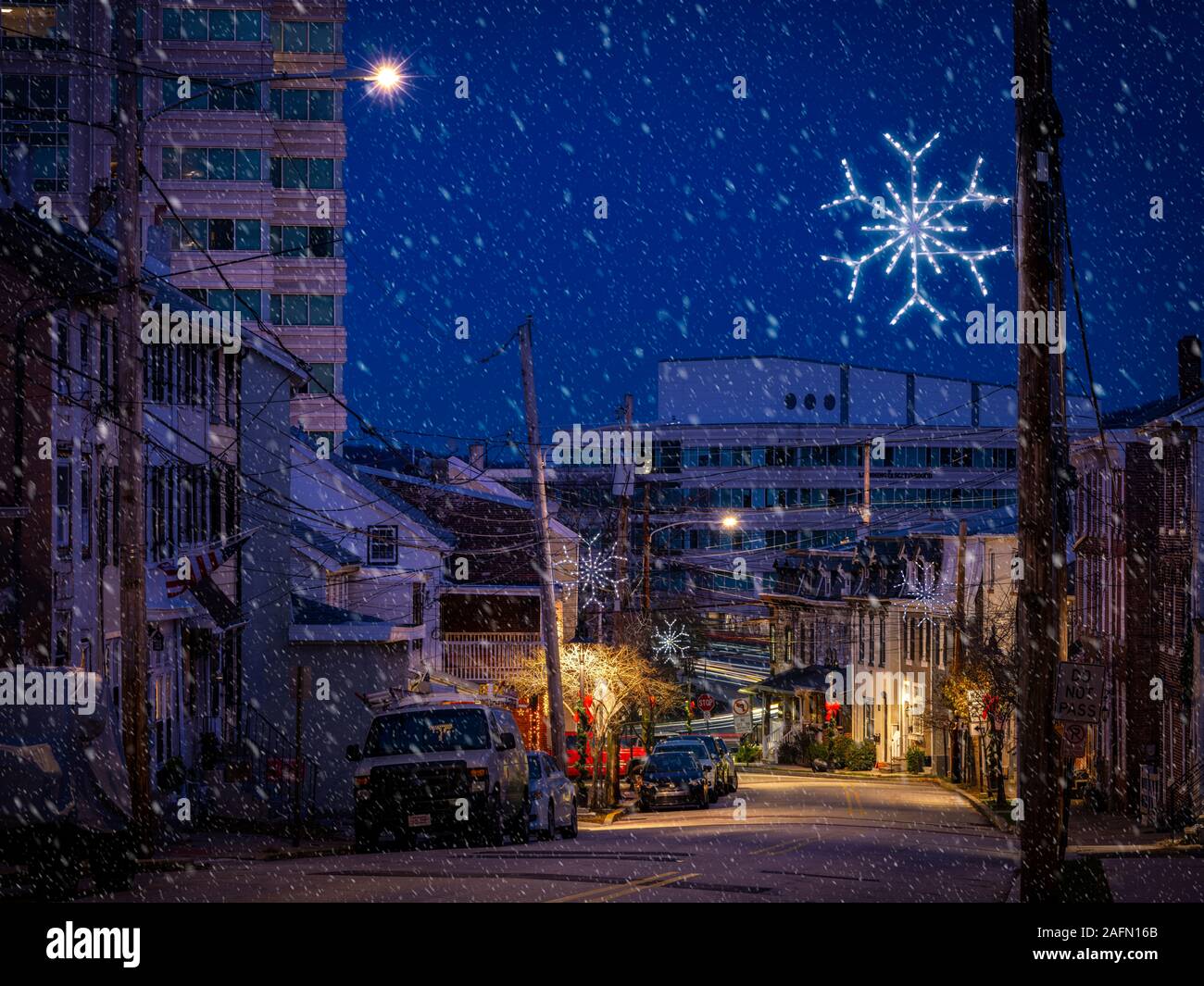 Falling lights hi-res stock photography and images - Alamy