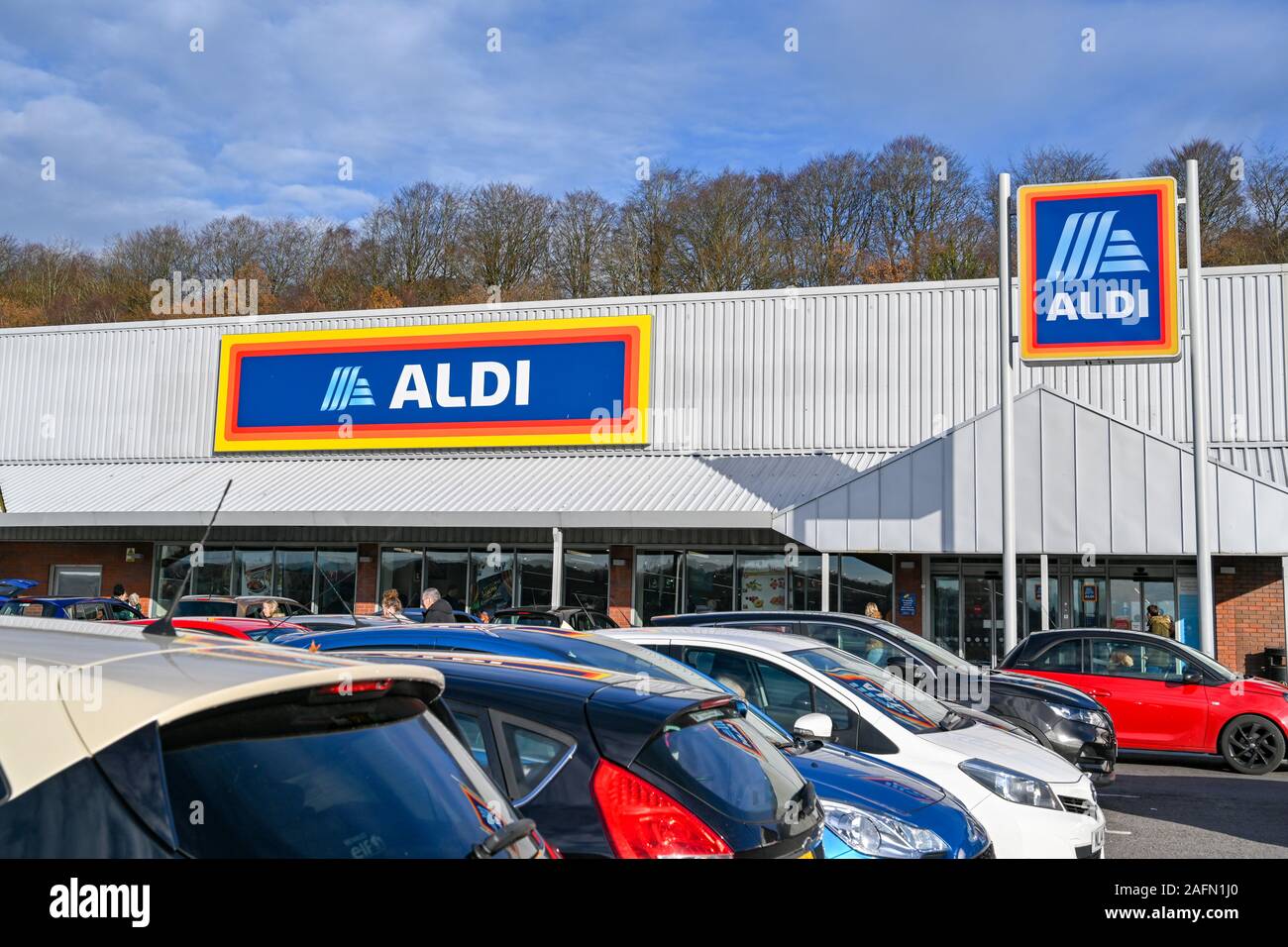 Store front of aldi hi-res stock photography and images - Alamy