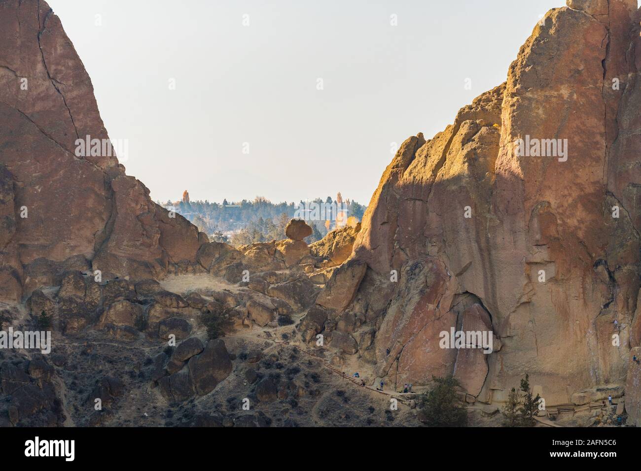 Smith rock climber oregon hi-res stock photography and images - Alamy