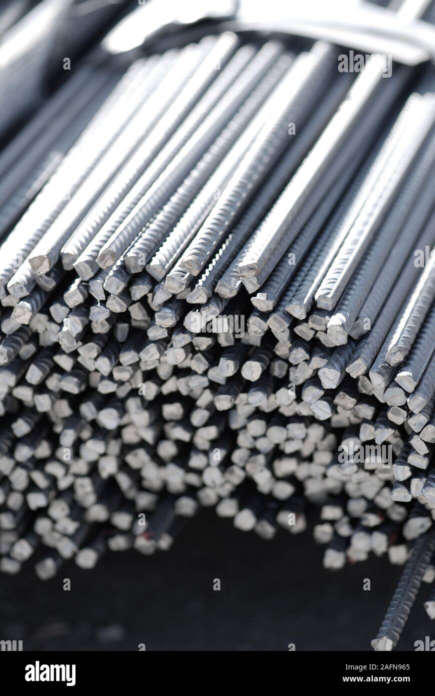 Metal armature hi-res stock photography and images - Alamy