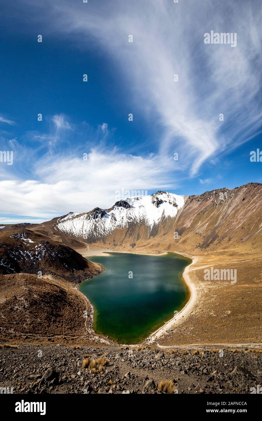 Toluca lake hi-res stock photography and images - Alamy