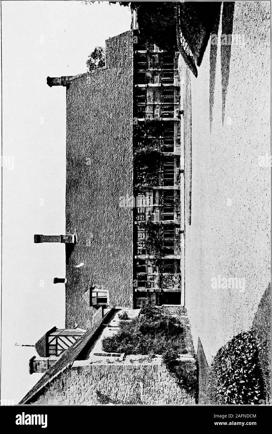 Feet unit of measurement hi-res stock photography and images - Alamy