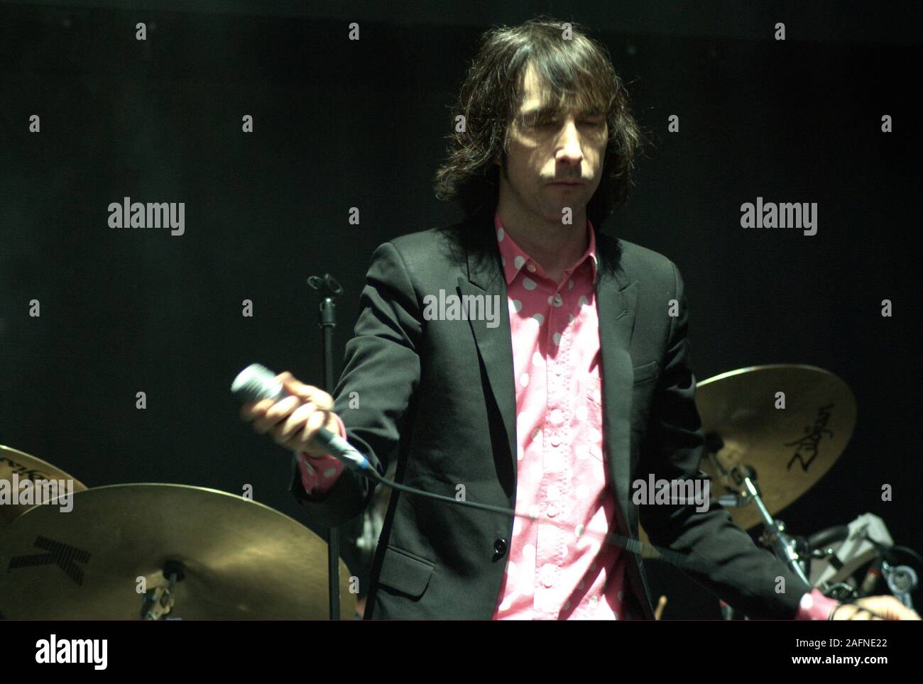Bobby gillespie lead singer of primal scream hi-res stock photography ...