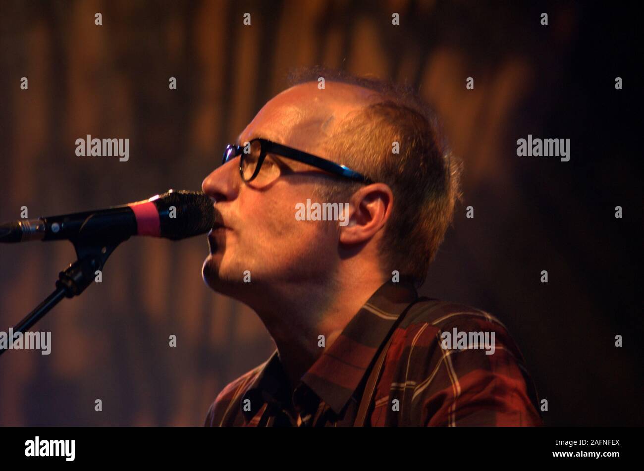 Adrian edmondson in his band hi-res stock photography and images - Alamy