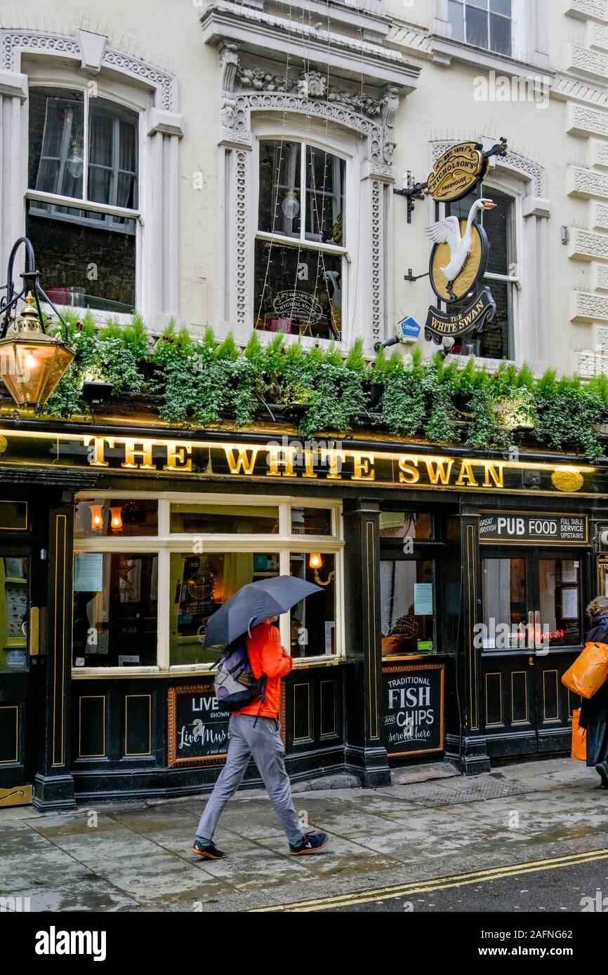 White Swan pub, London, England, UK Stock Photo - Alamy
