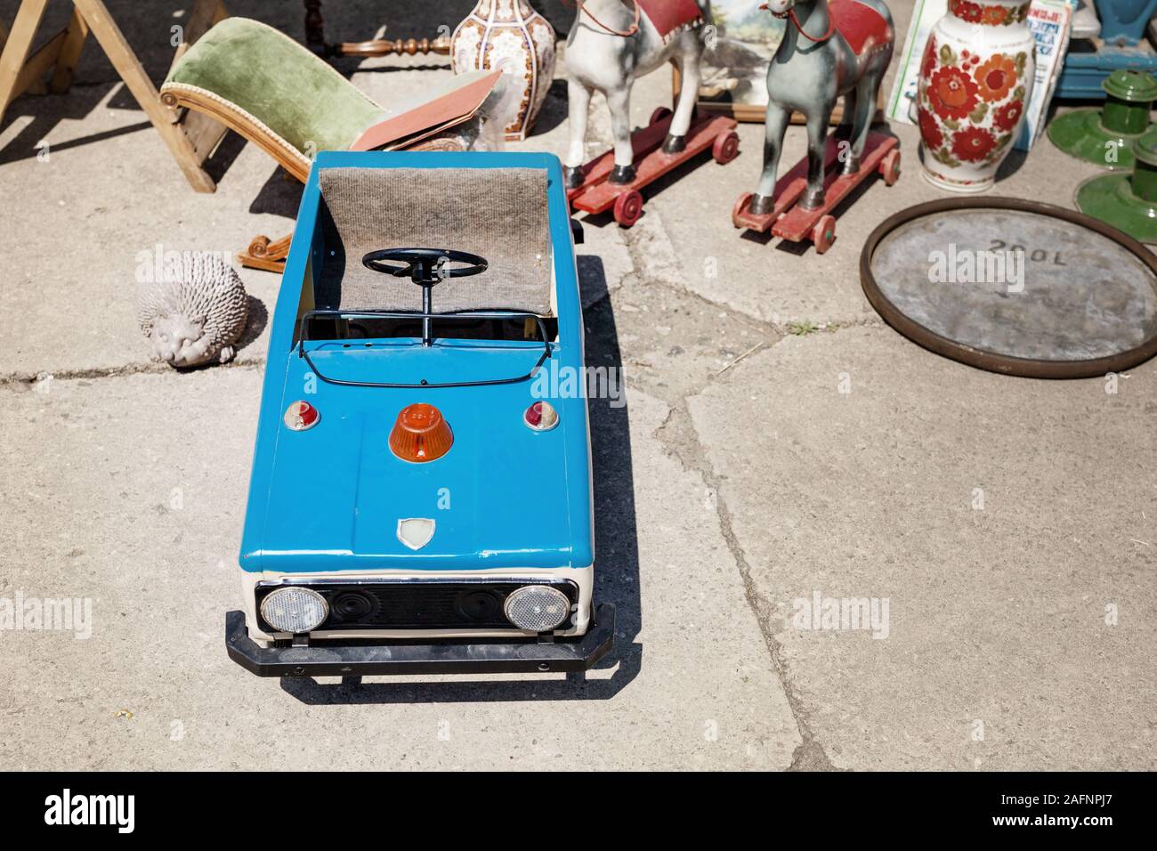 Toy swap meet hi-res stock photography and images - Alamy