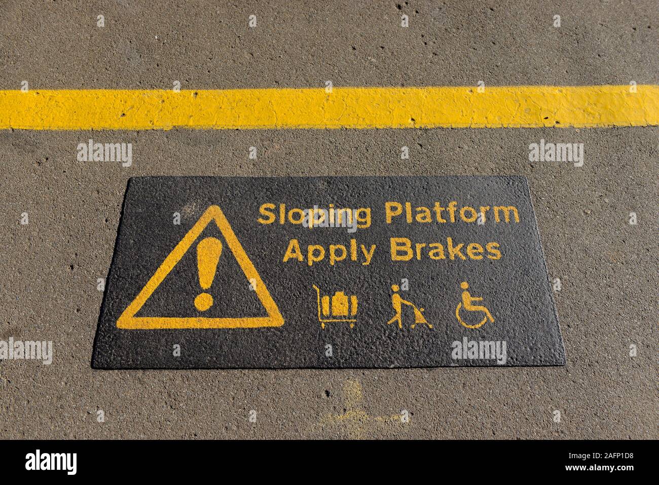 Sloping platform hi-res stock photography and images - Alamy