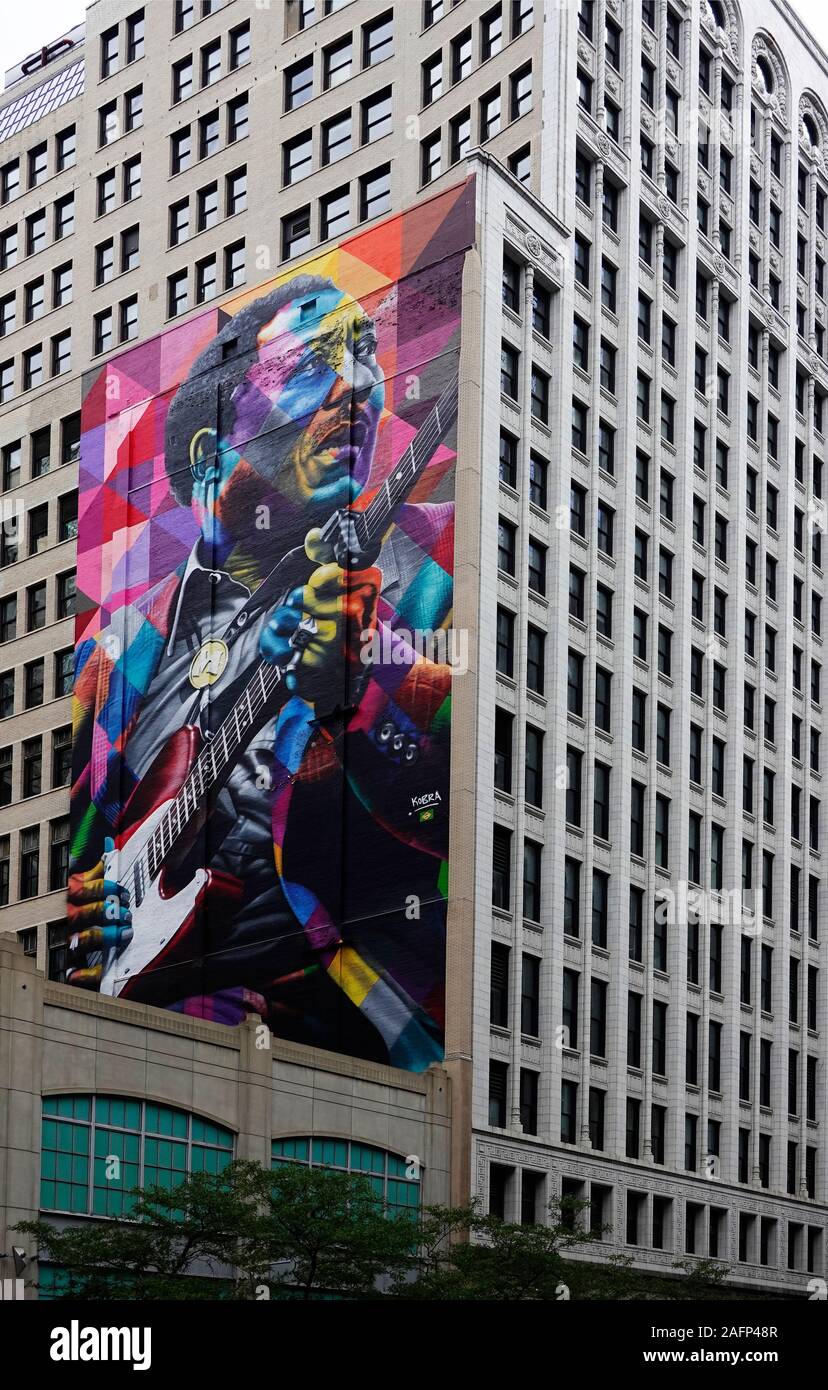 Illinois chicago painted mural in hi-res stock photography and images ...