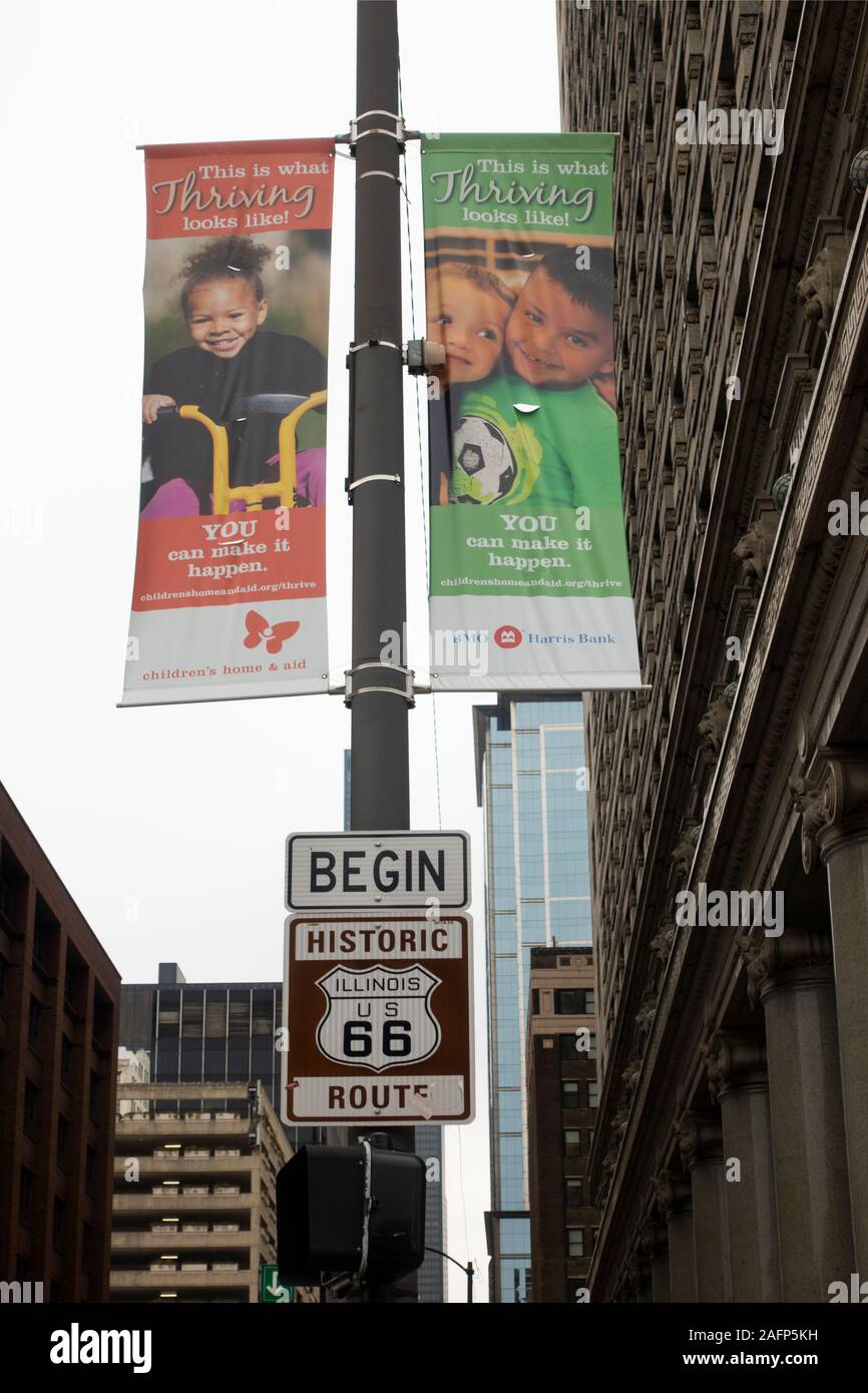 beginning of route 66 Chicago Illinois Stock Photo - Alamy