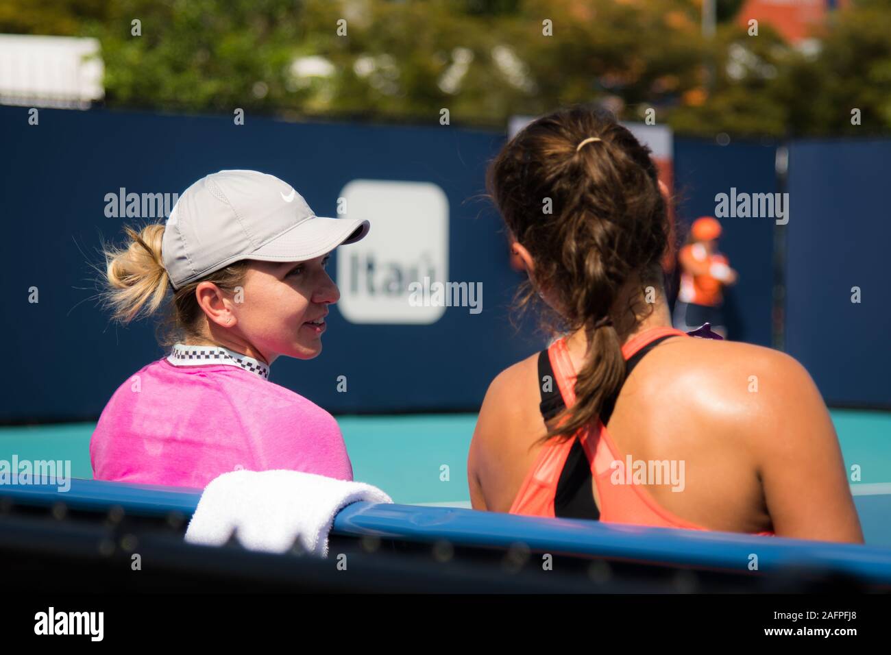 Julia simona hi-res stock photography and images - Alamy