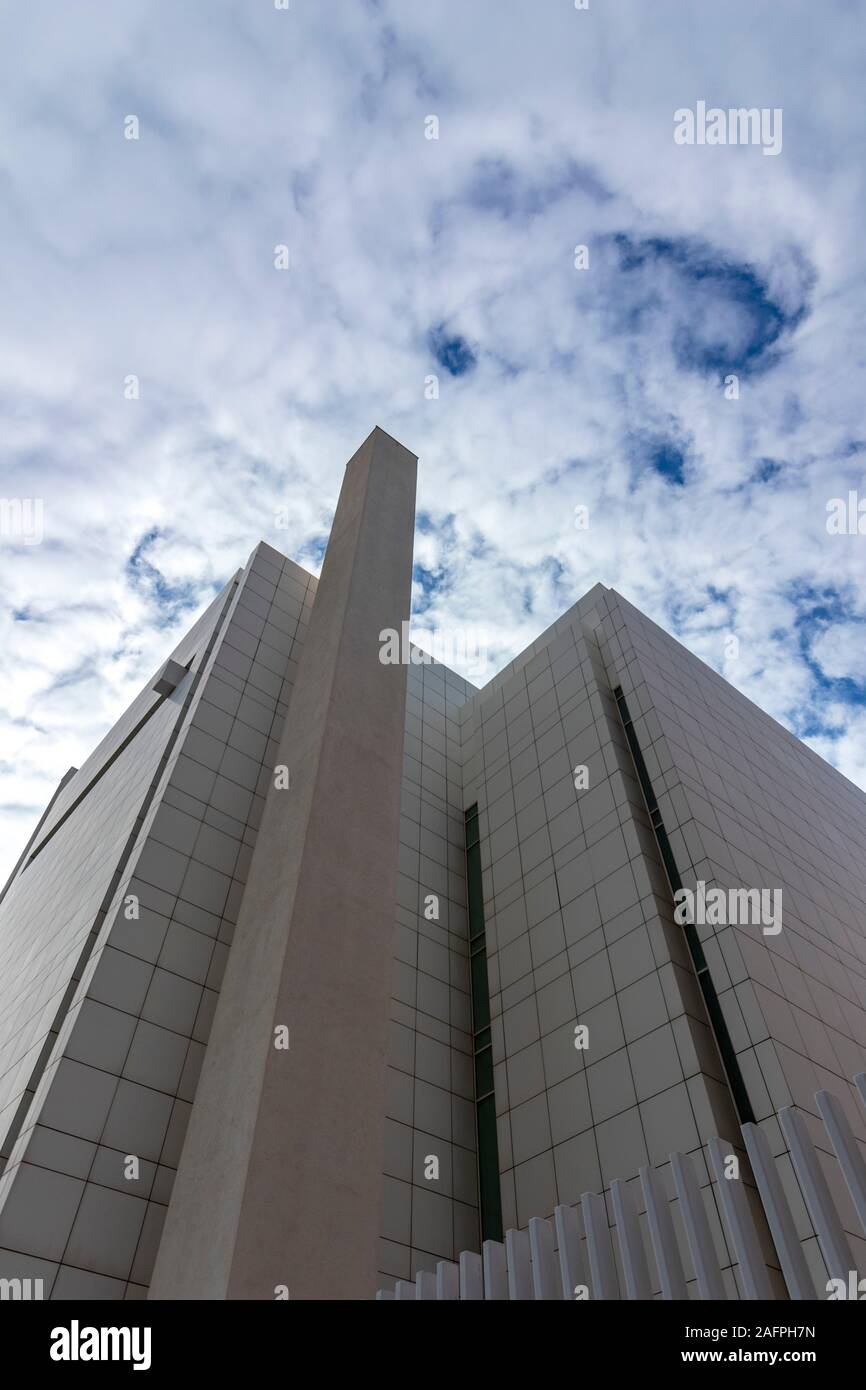 Modern architecture in Barcelona building Stock Photo - Alamy