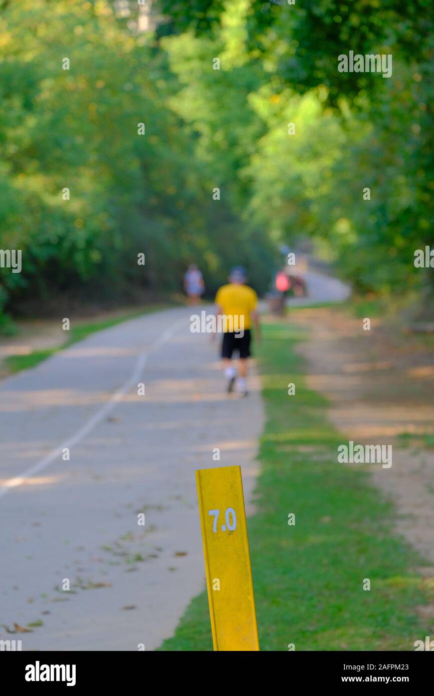 Mile mark hi-res stock photography and images - Alamy