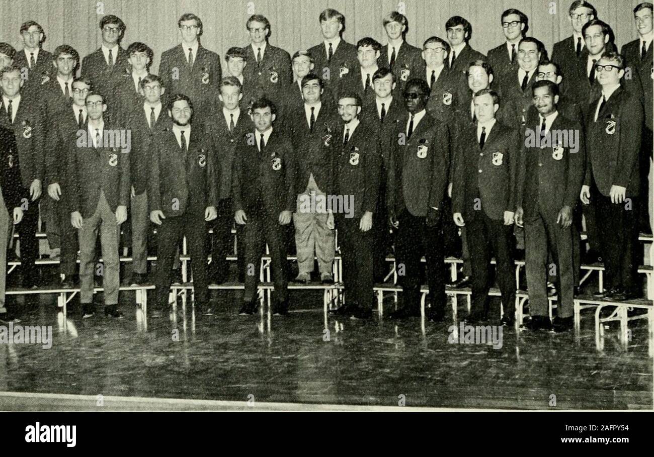 George wally hi-res stock photography and images - Alamy