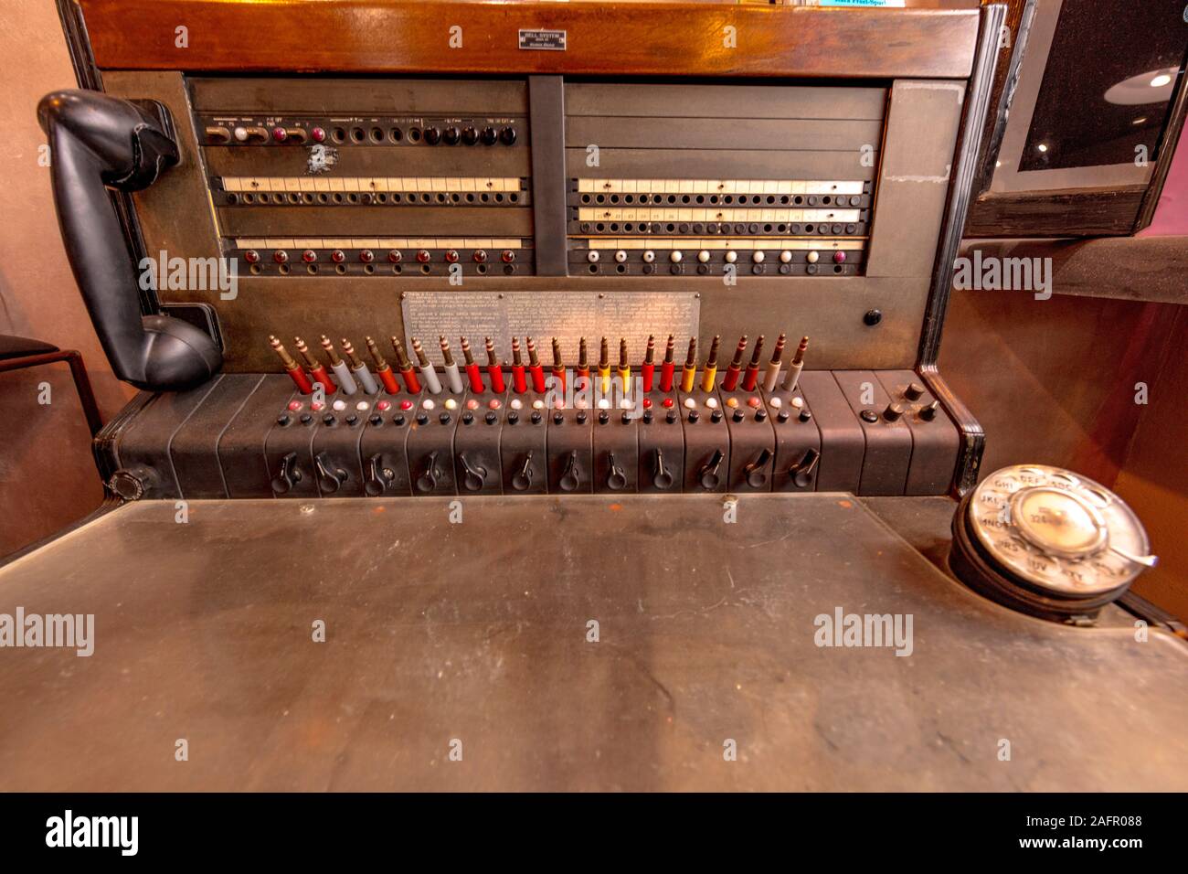 Telephone Switchboard Stock Photos & Telephone Switchboard Stock Images ...