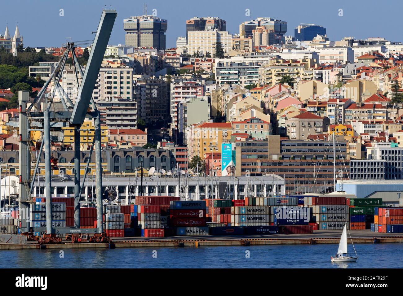 Lisbon docks hi-res stock photography and images - Alamy