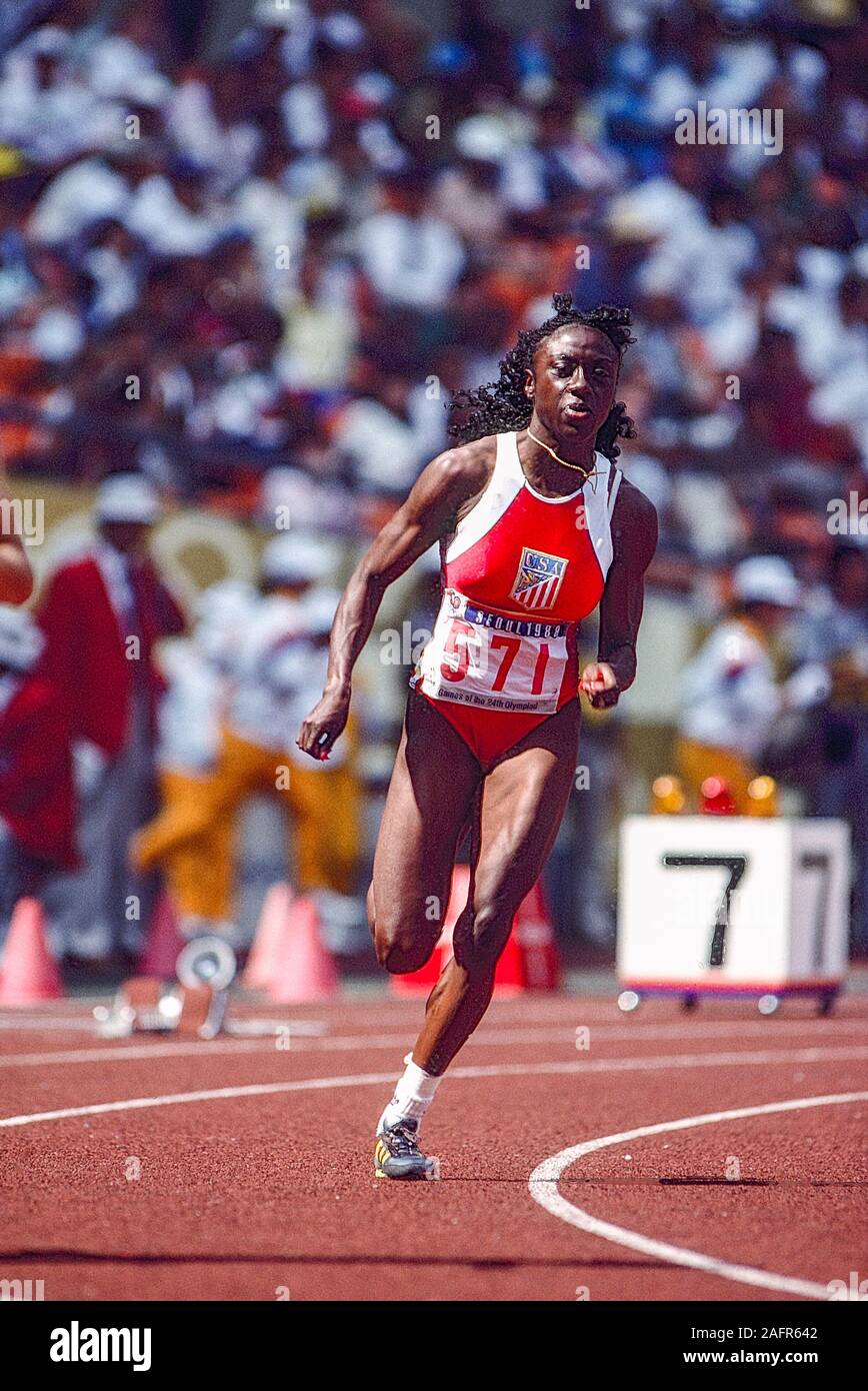 Denean Howard (USA) competing in the 400m at the 1988 Olympic Summer ...