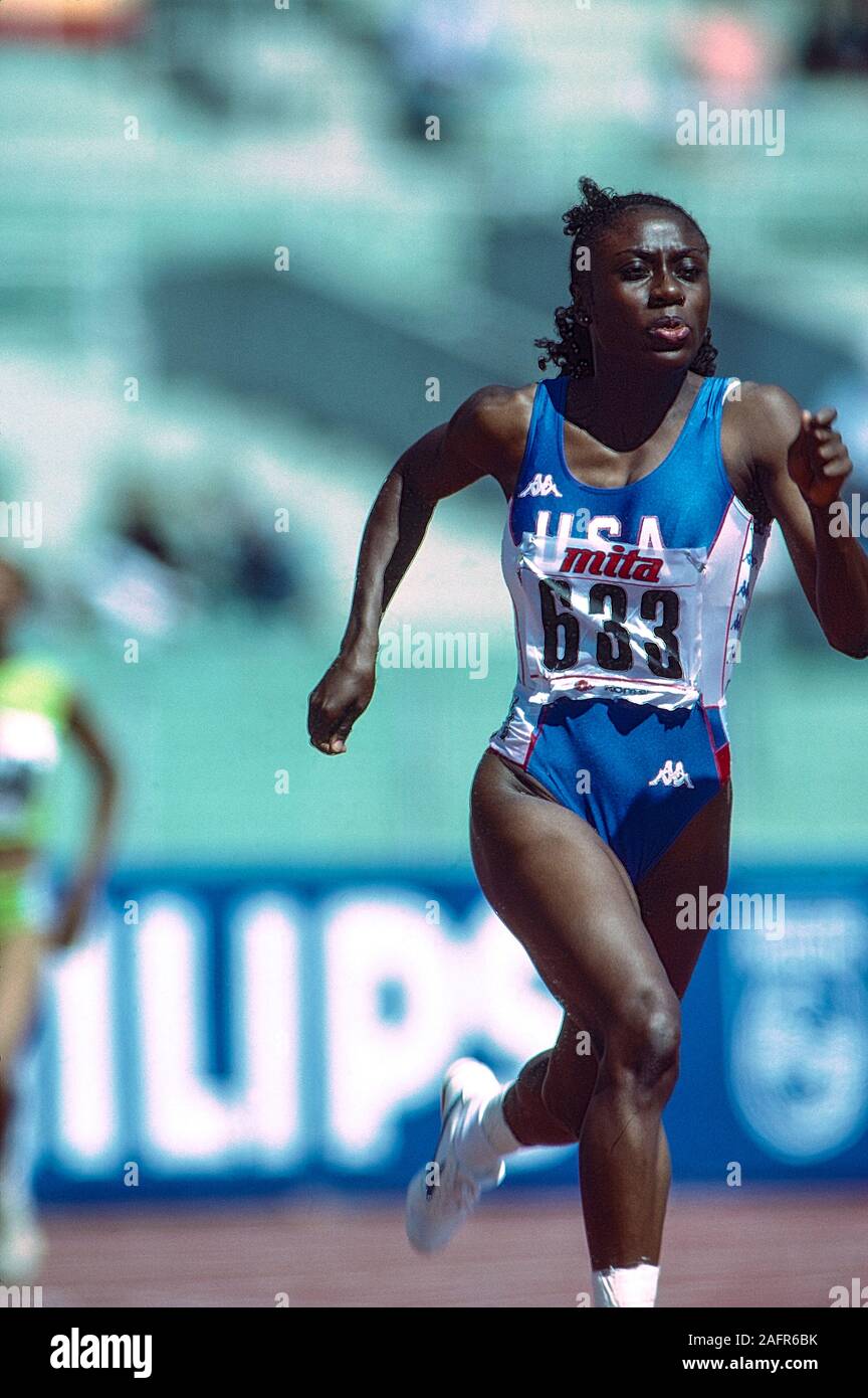 Denean Howard (USA) competing in the 400m at the 1987 World ...