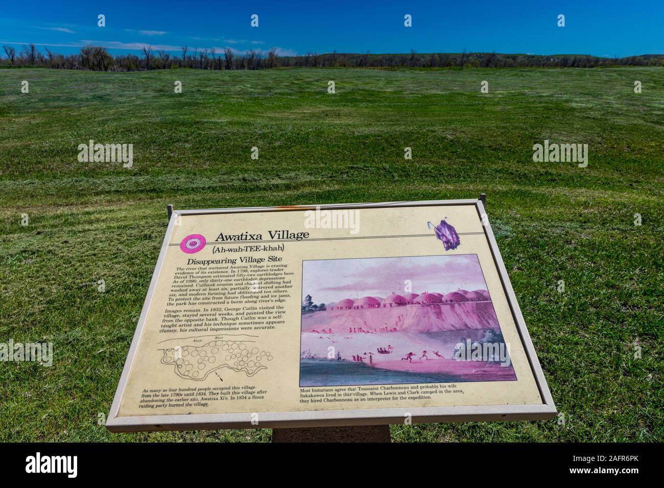 Indian earth lodge hi-res stock photography and images - Alamy