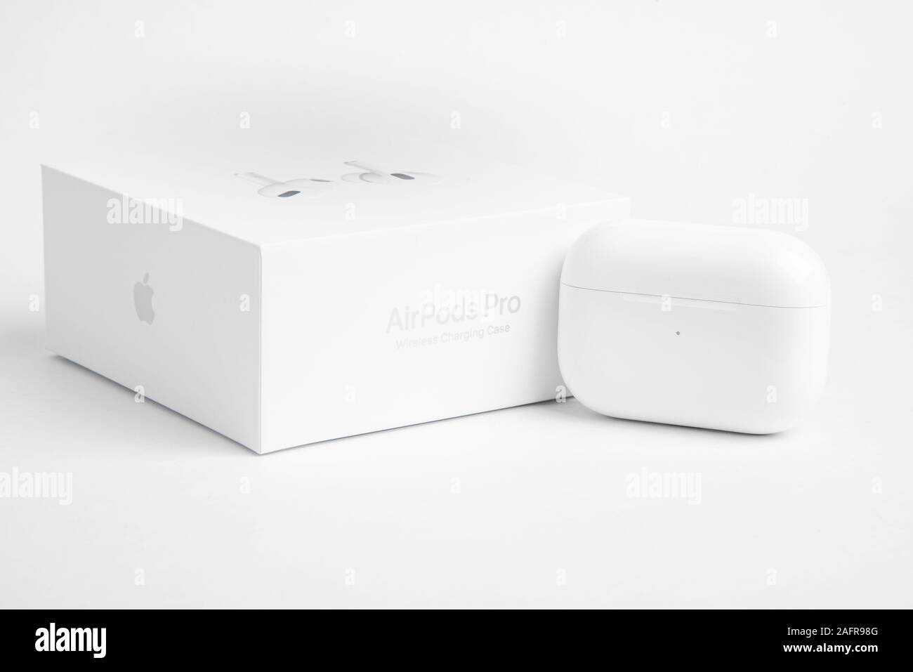 Airpods pro ear hi-res stock photography and images - Alamy