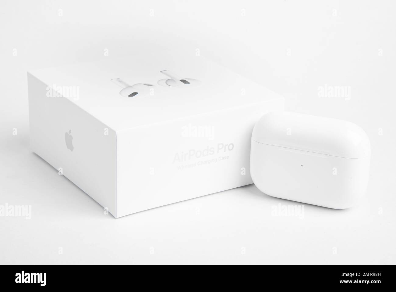 Airpods pro ear hi-res stock photography and images - Alamy