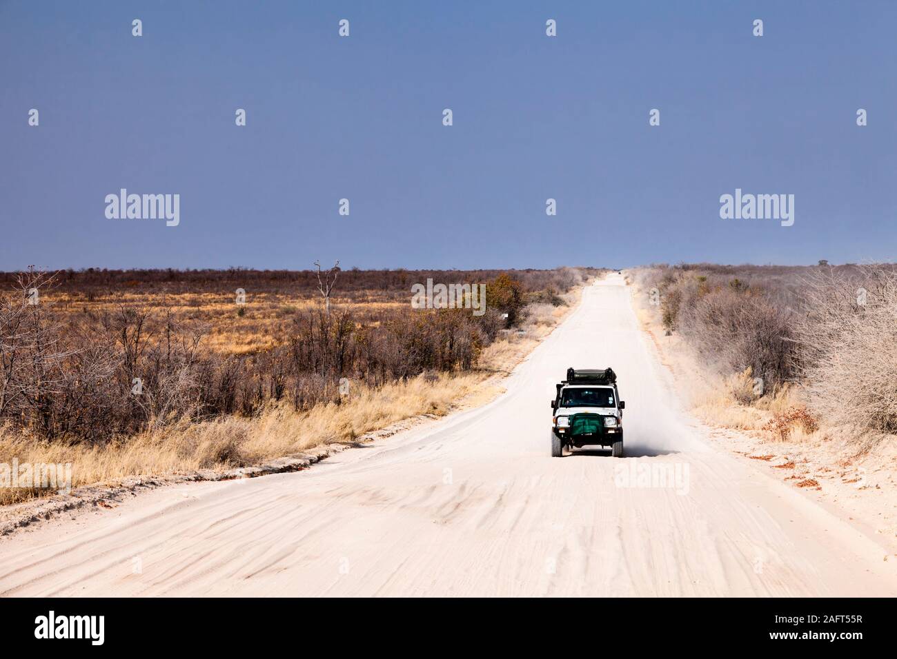 Gravel four wheel drive hi-res stock photography and images - Alamy