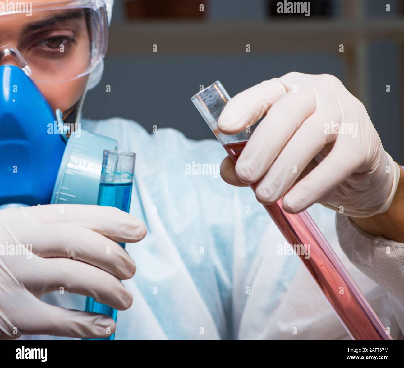 The medicine drug researcher working in lab Stock Photo - Alamy