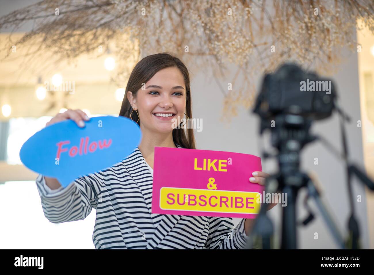 Attracting followers hi-res stock photography and images - Alamy