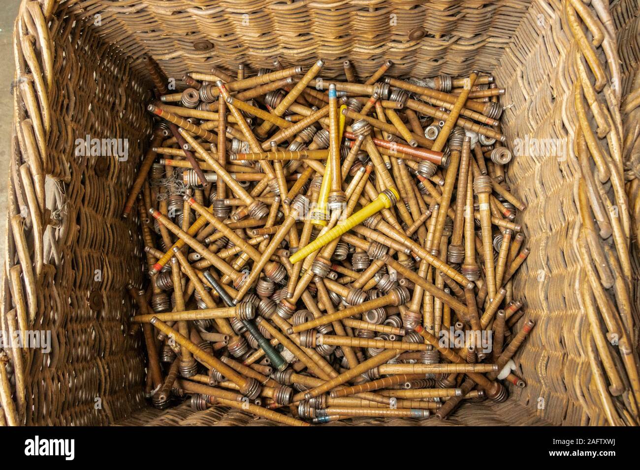 Flying shuttle 18th century hi-res stock photography and images - Alamy