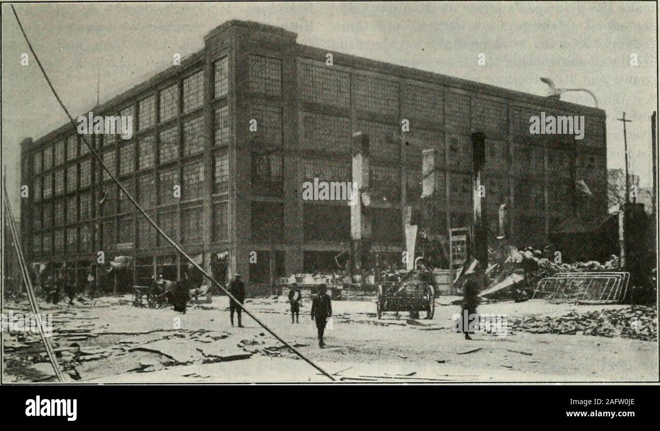 Janitors building hi-res stock photography and images - Alamy