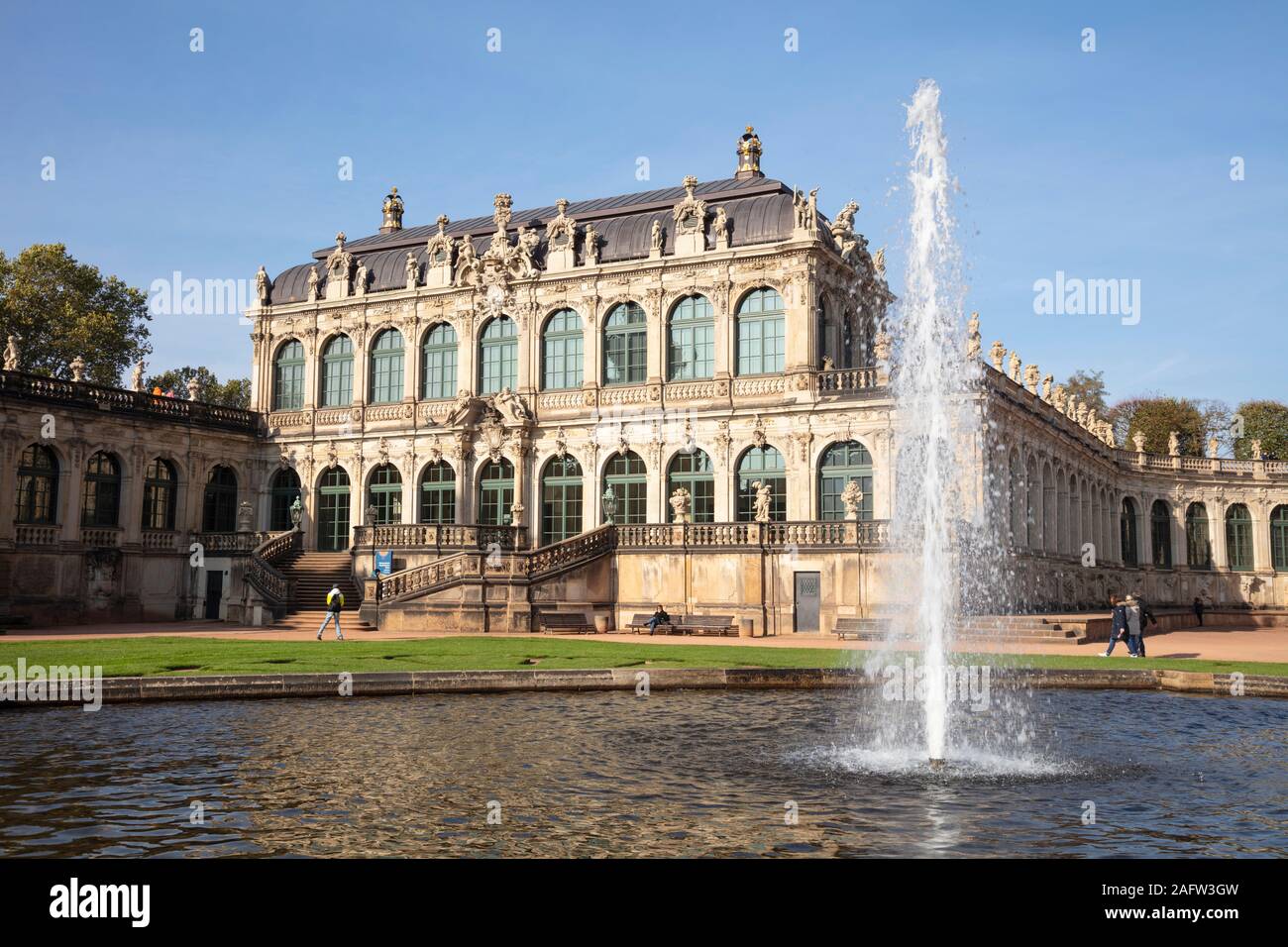 Wallpavillon architecture hi-res stock photography and images - Alamy