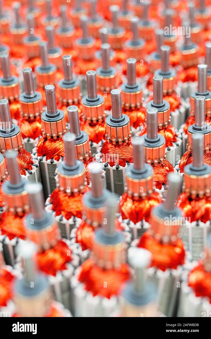 Copper coil hi-res stock photography and images - Alamy