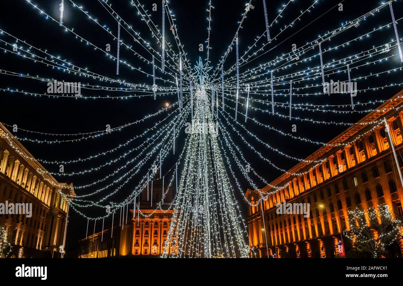 Communist statues in bulgaria hi-res stock photography and images - Alamy