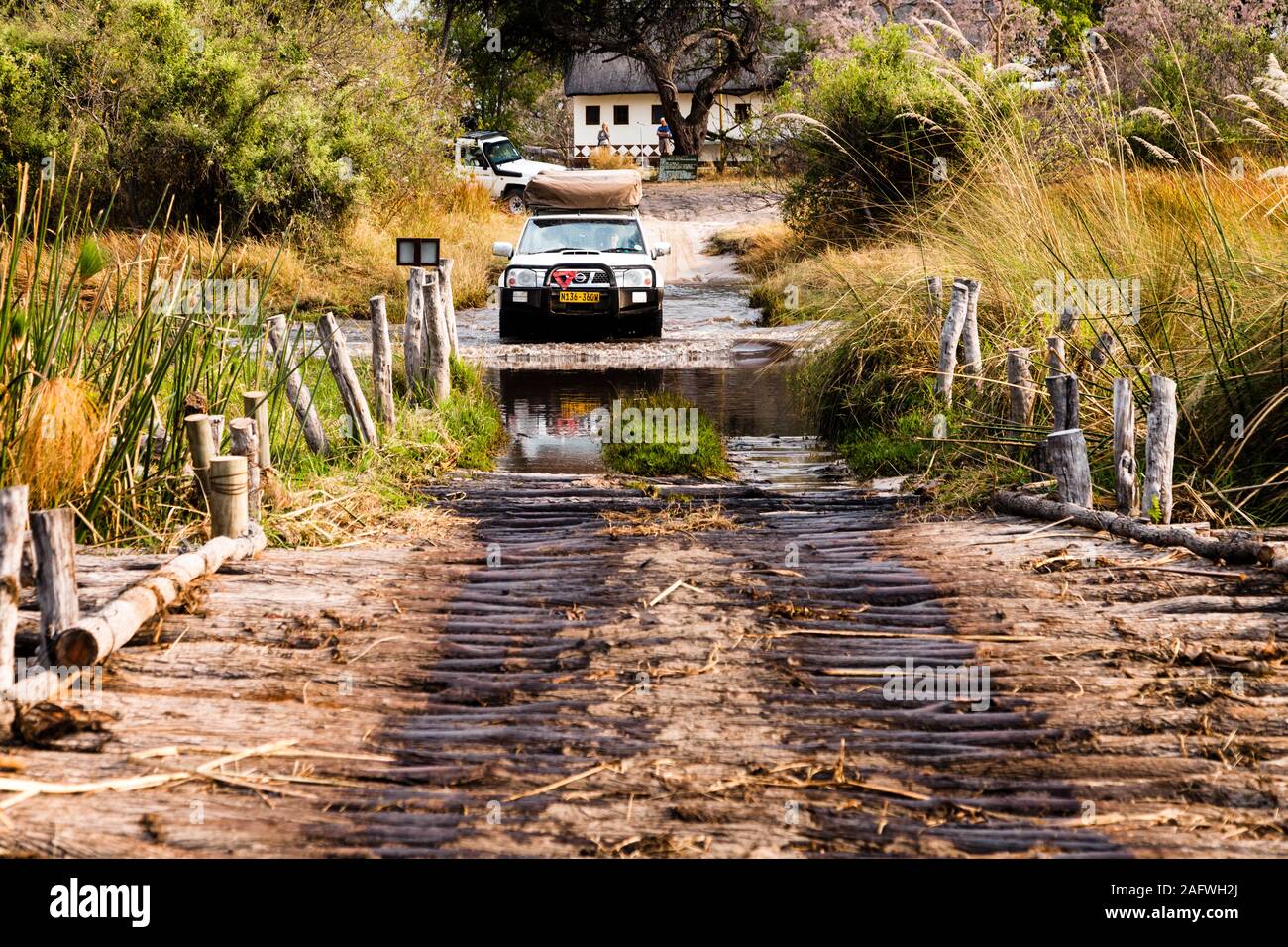4 wheel safari botswana hi-res stock photography and images - Alamy