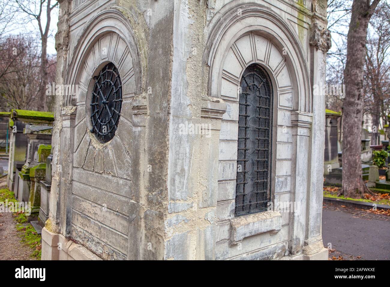 Medieval cross reliquary hi-res stock photography and images - Alamy