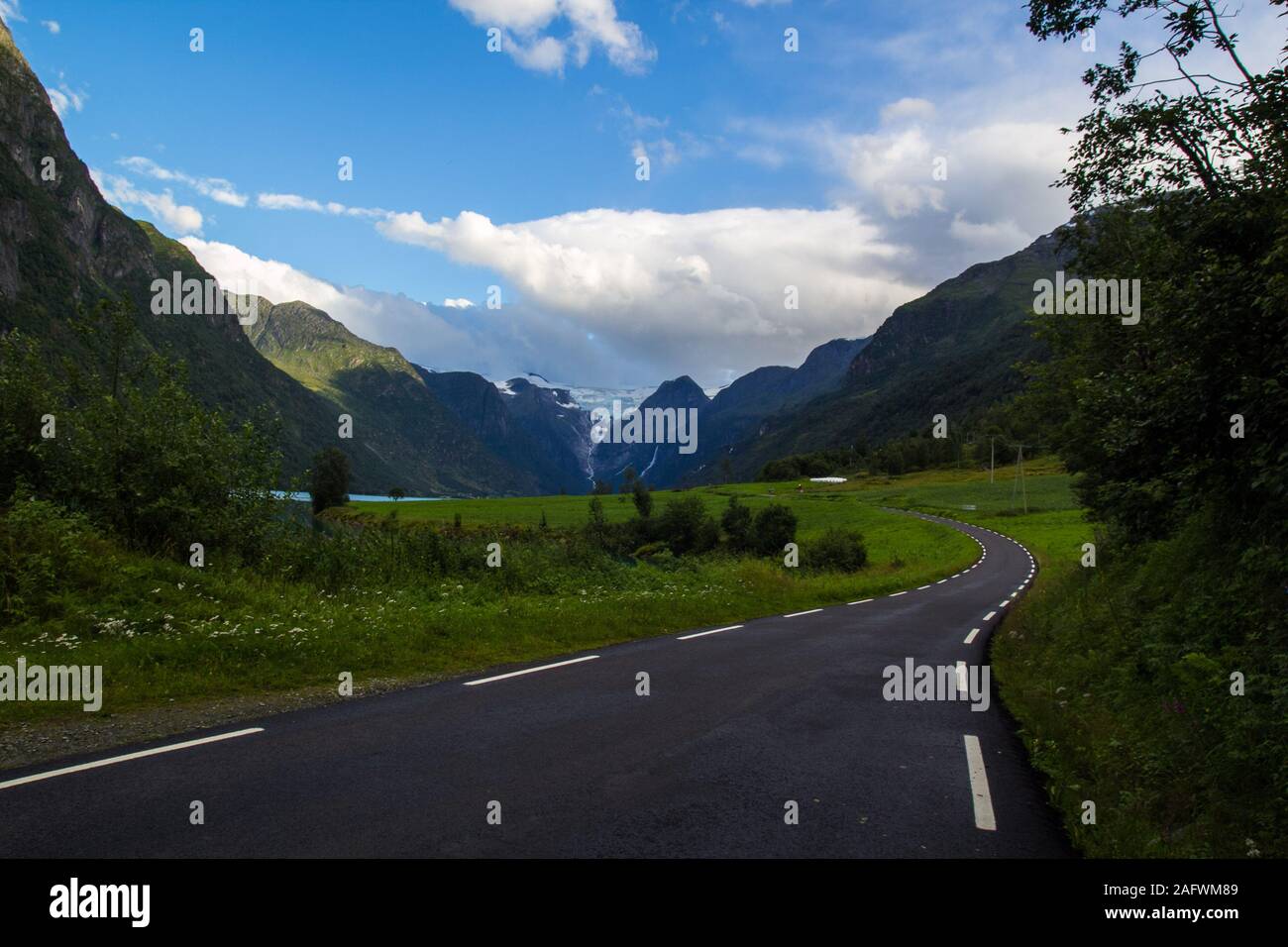 Arctic scenic road on norway Stock Photo - Alamy