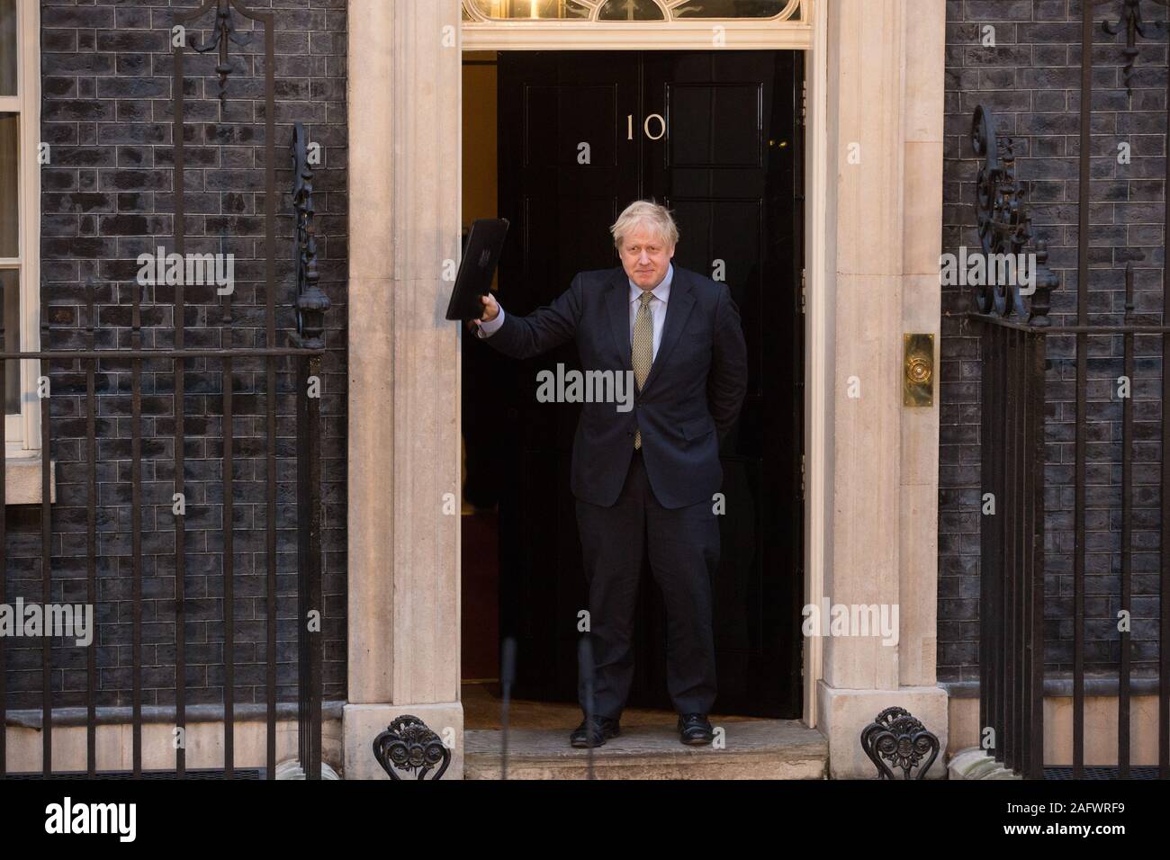 Lectern 10 downing street hi-res stock photography and images - Alamy