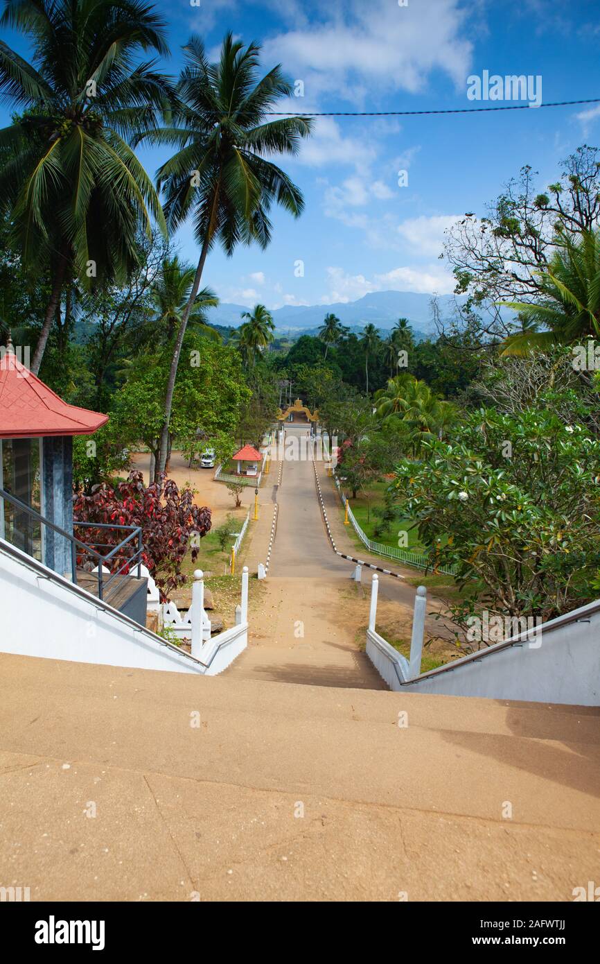 Temple aluviharaya hi-res stock photography and images - Alamy