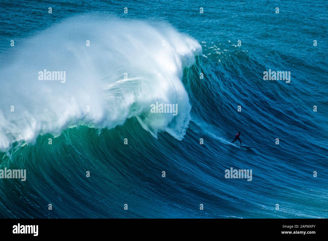 NAZARé, PORTUGAL - Dec 01, 2019: The tall foamy wave of the Atlantic ...