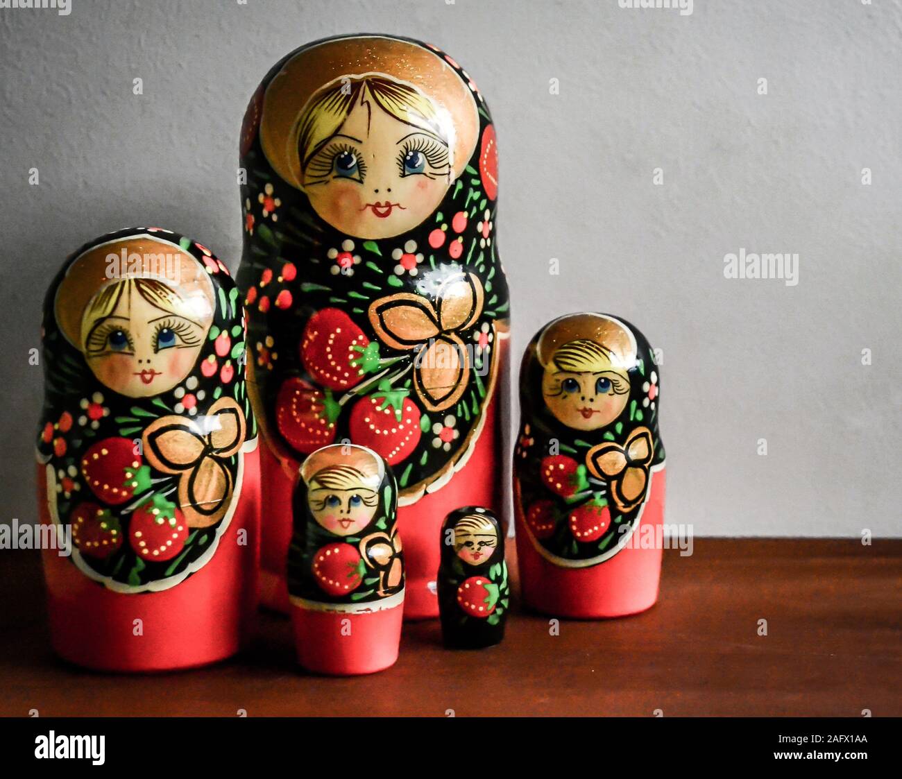 Nested table hi-res stock photography and images - Alamy