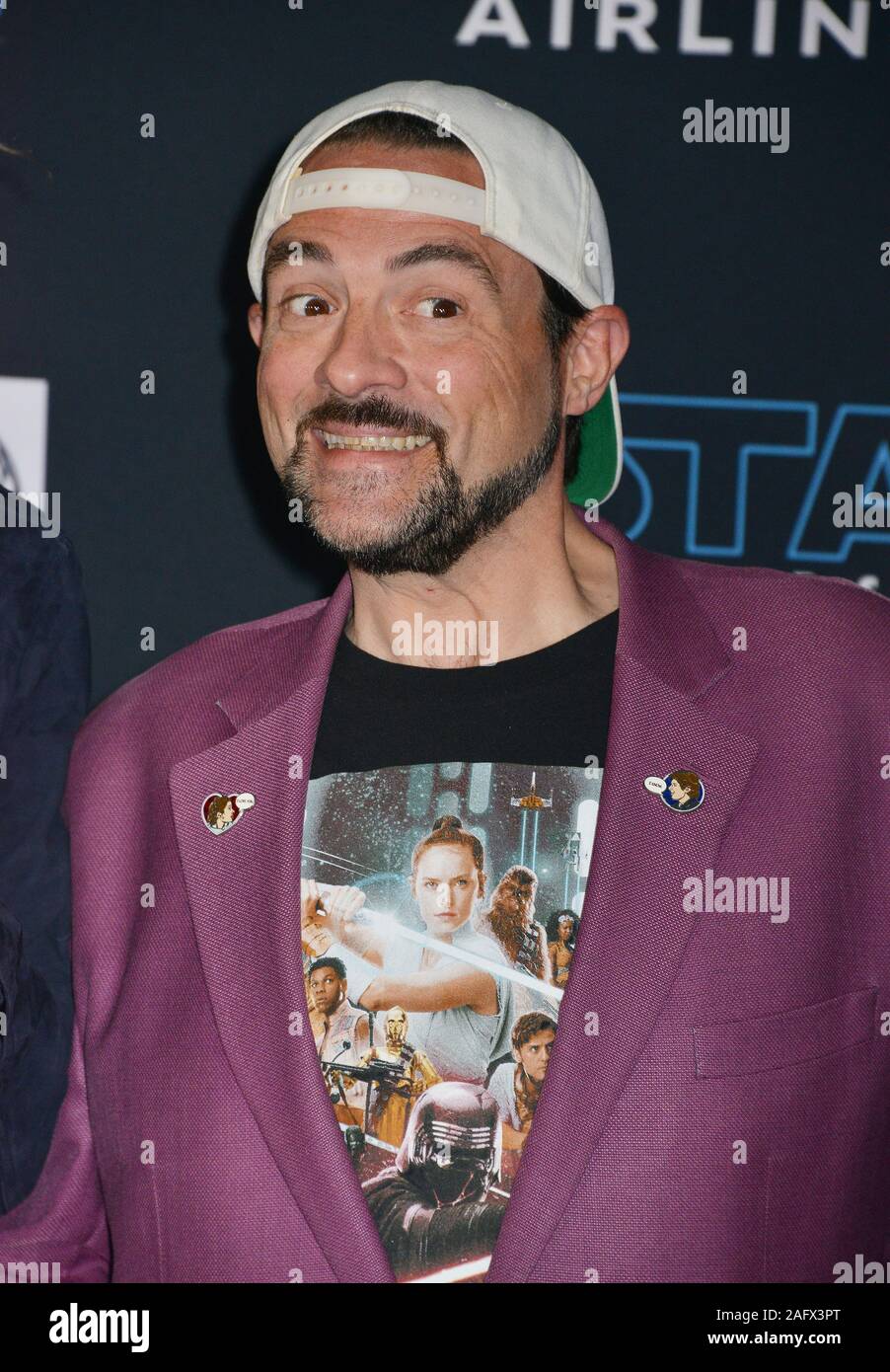 Los Angeles, USA. 17th Dec, 2019. Kevin Smith 082 arrives at the ...