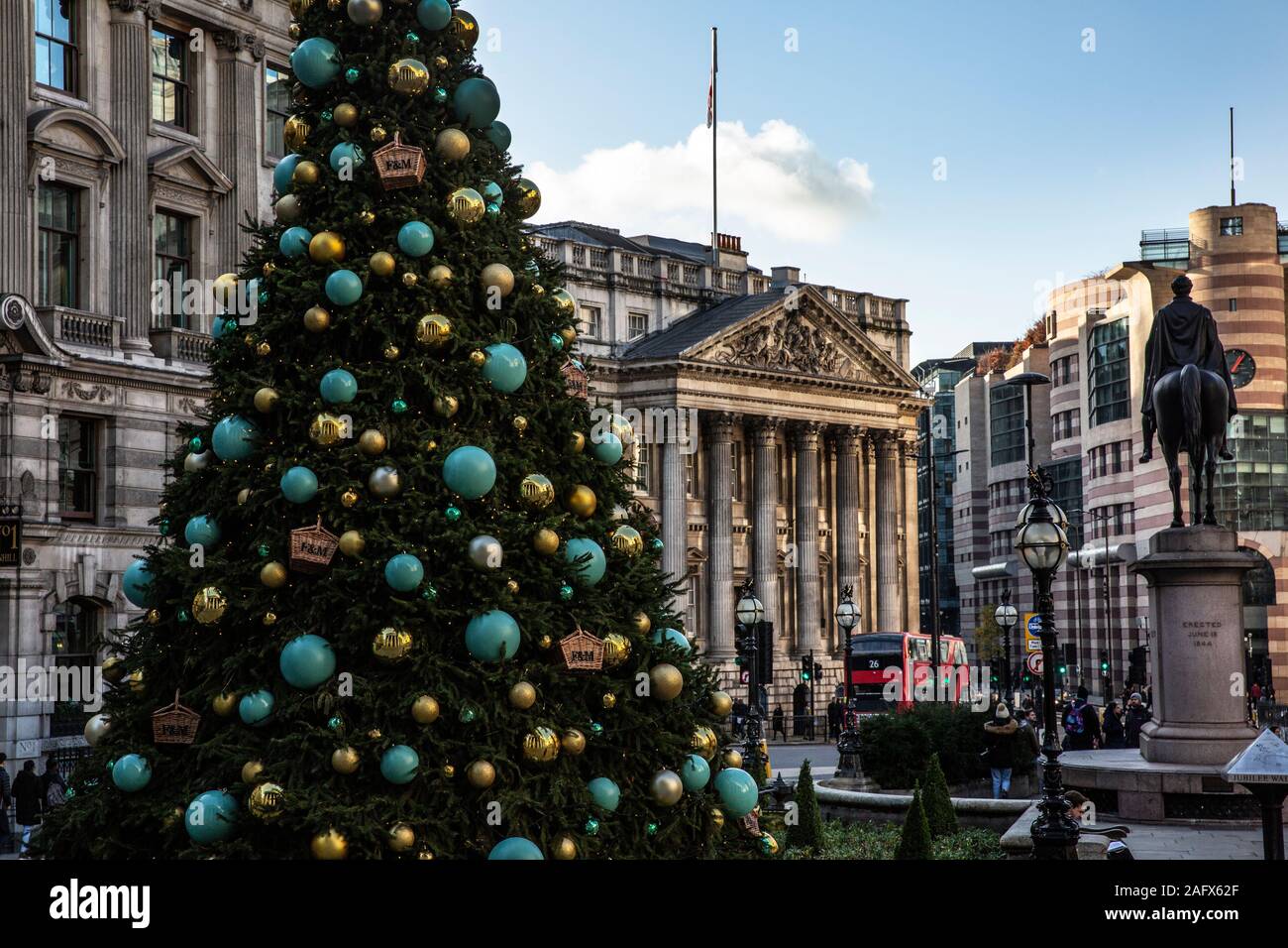 Mansion house london hi-res stock photography and images - Alamy