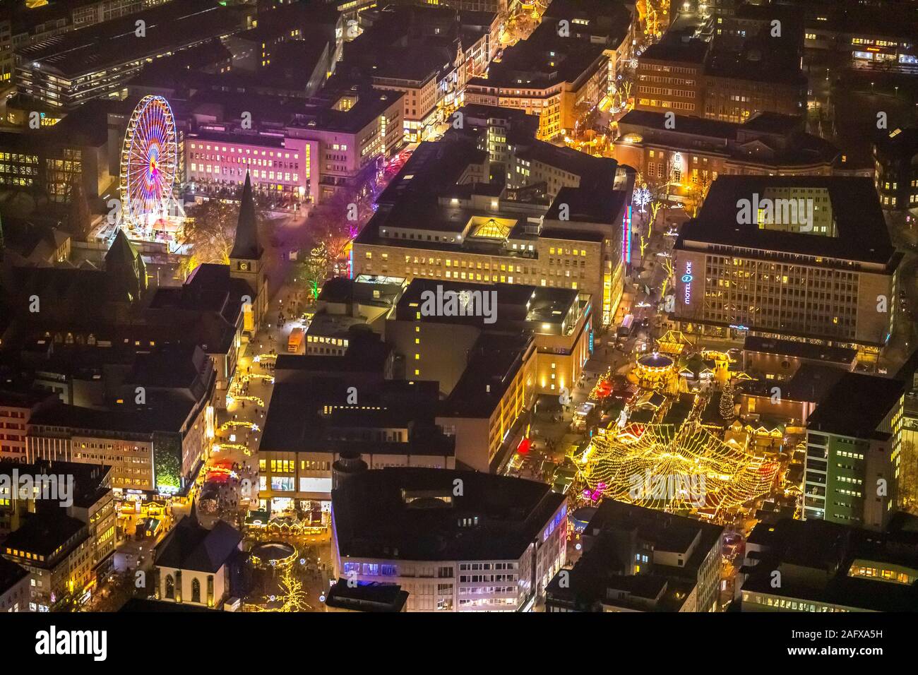 Aerial photo, Kennedyplatz, Christmas market Essen, historical market ...