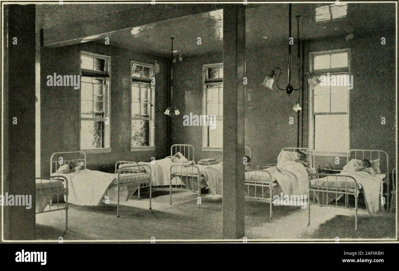 Tuberculosis patients in hospital hi-res stock photography and images ...