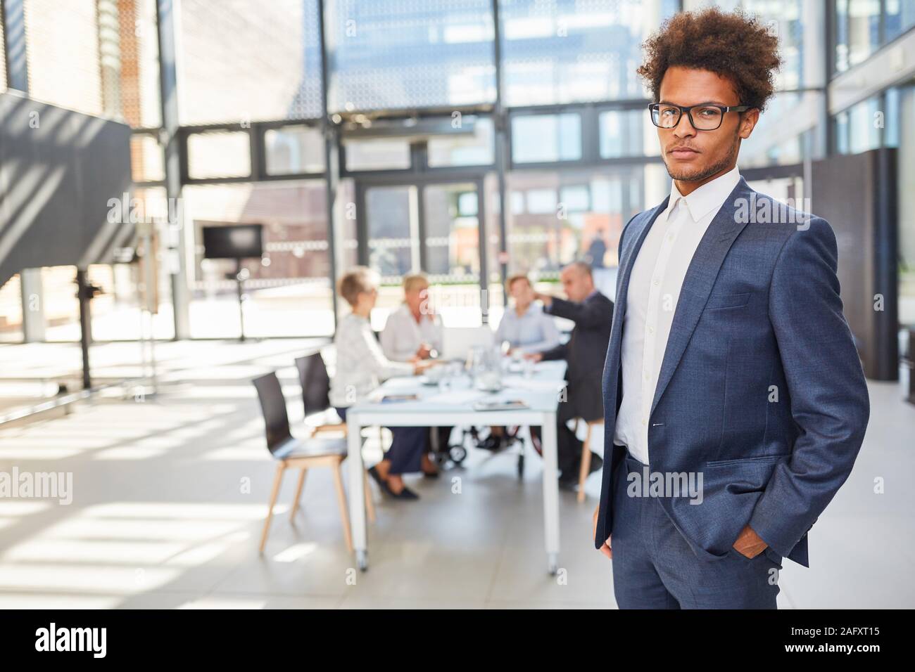African boss employee hi-res stock photography and images - Alamy