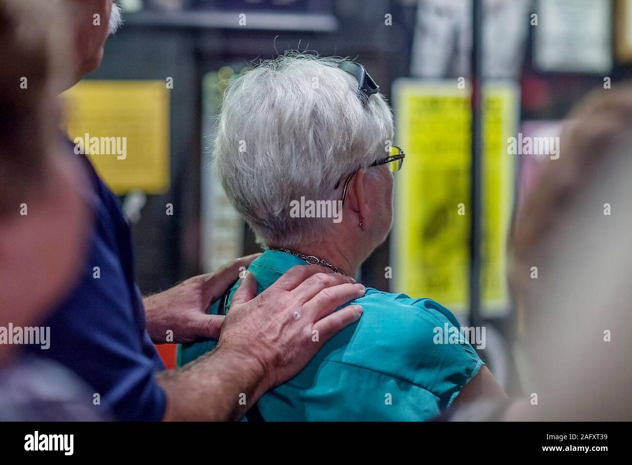 Old age romantic touching shoulders hi-res stock photography and images ...