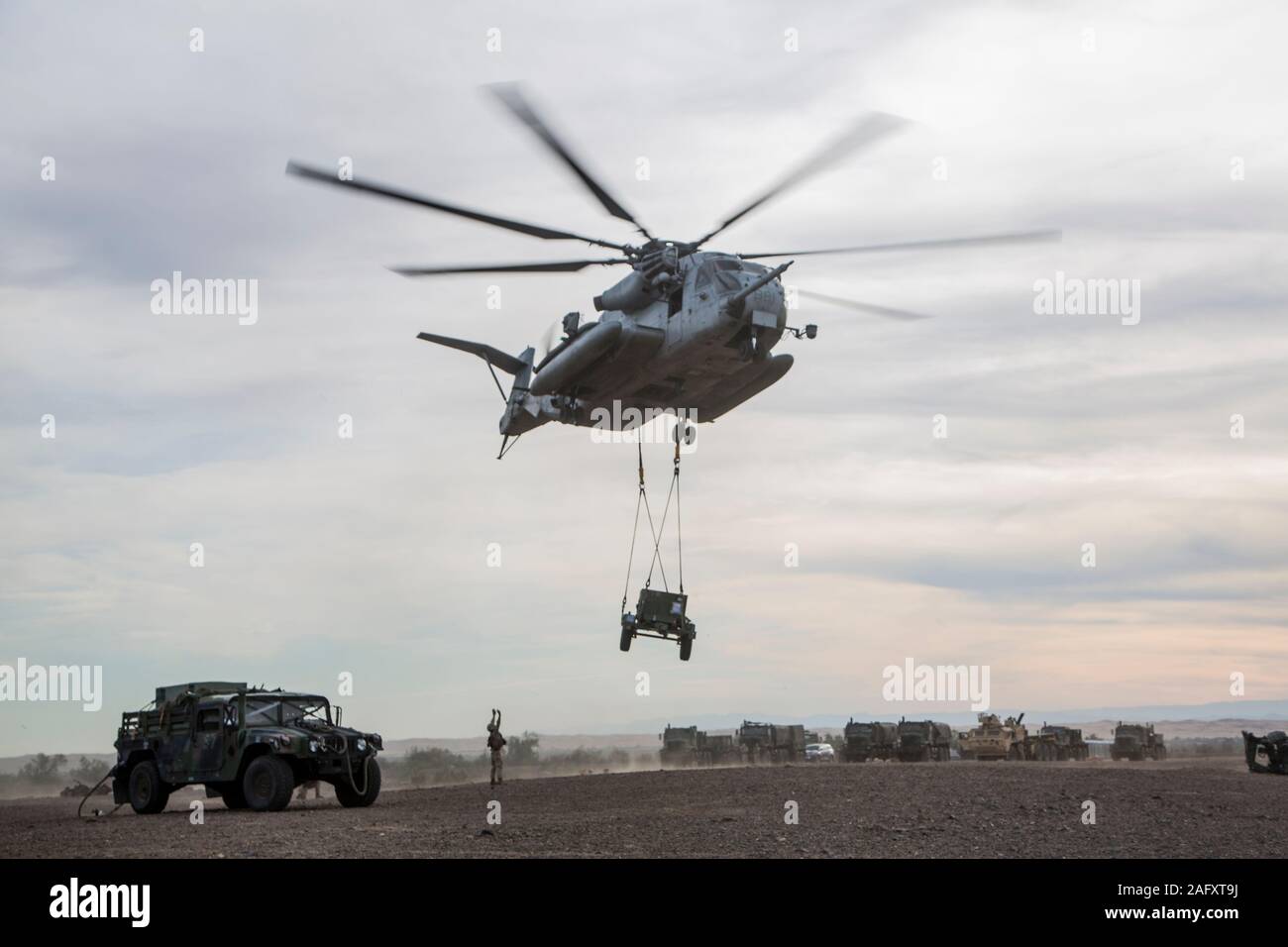 U s marines with marine heavy helicopter squadron hmh 361 hi-res stock ...
