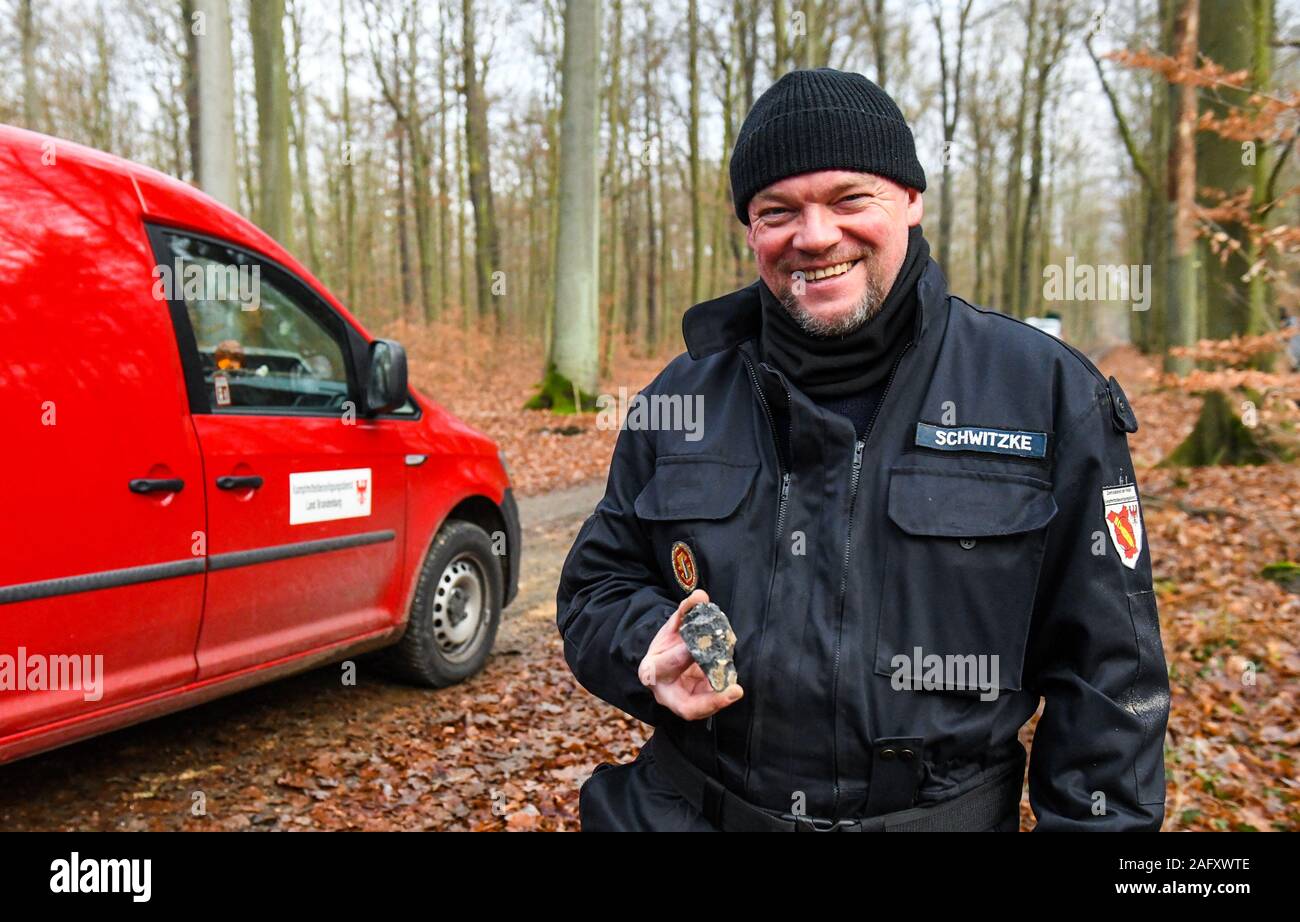 Over 100 kilogram hi-res stock photography and images - Alamy