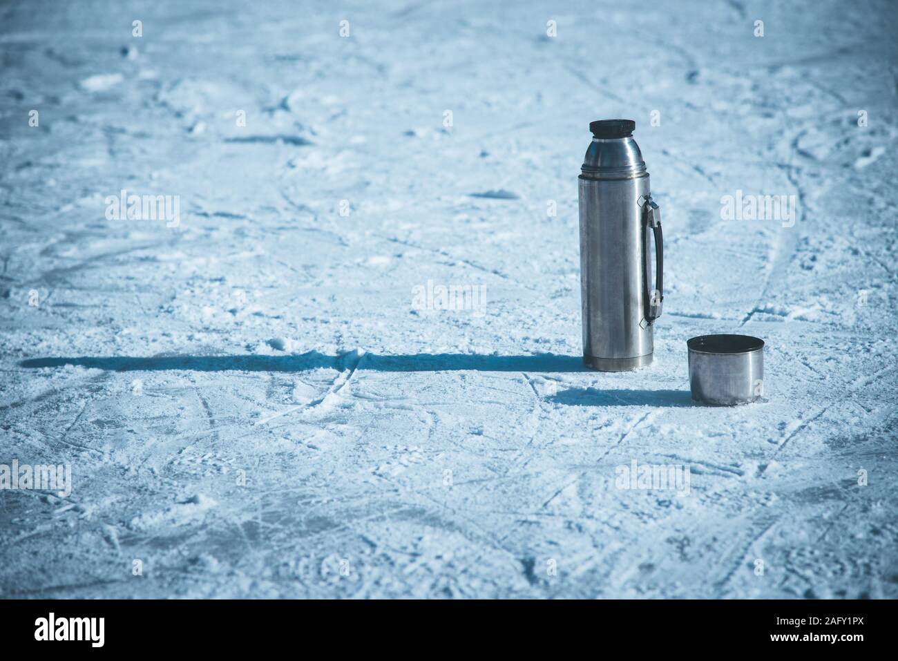 Ice water and hot tea hi-res stock photography and images - Alamy