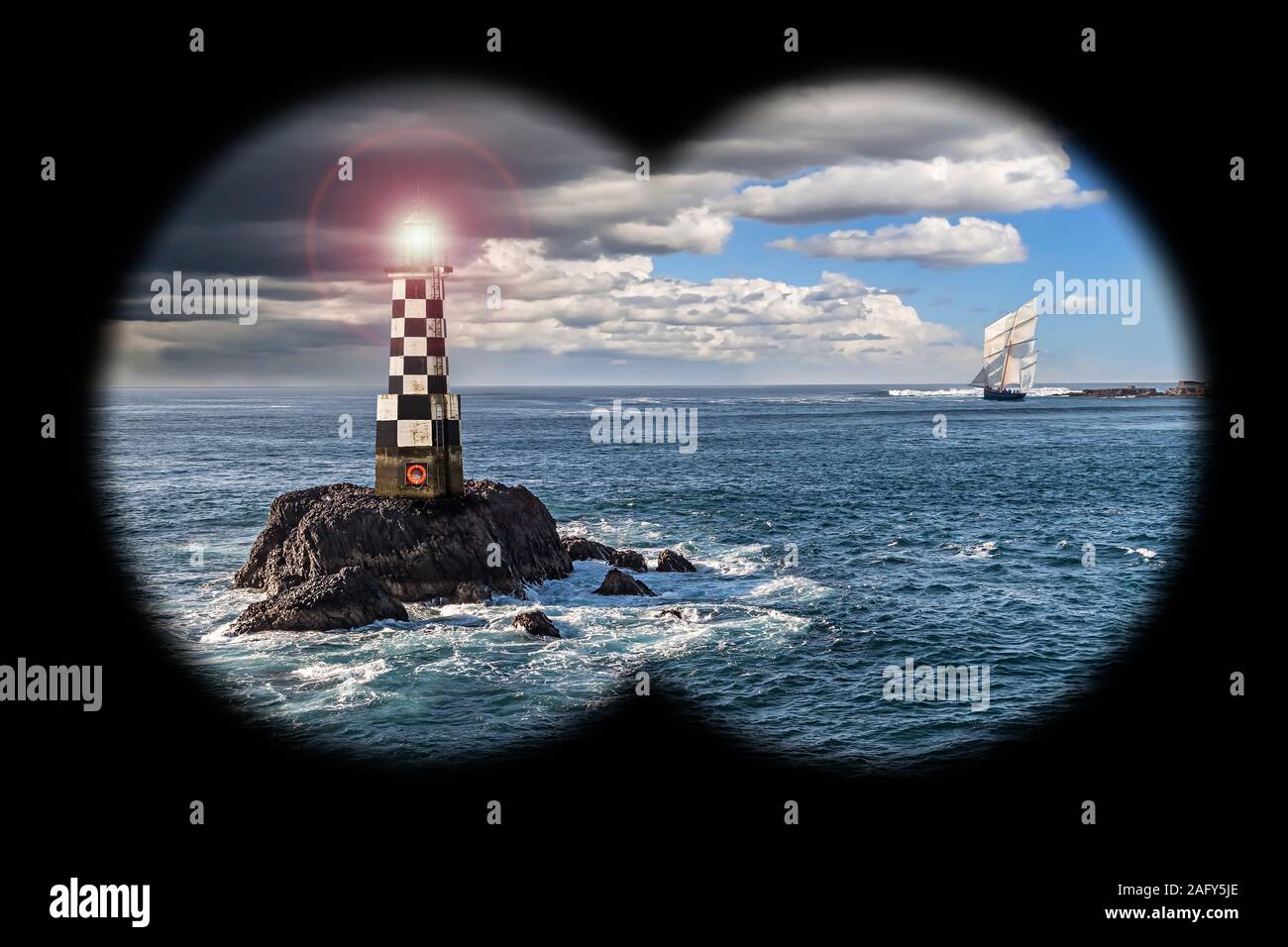 Seen through binoculars hi-res stock photography and images - Alamy