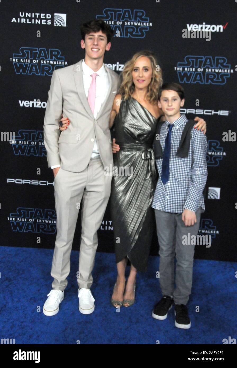 Kim raver sons hi-res stock photography and images - Alamy